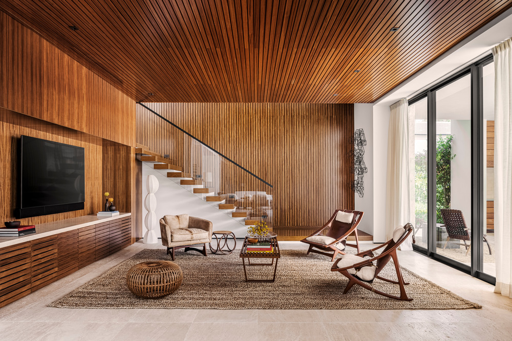 Brazilian-Inspired Modernist Home: Strang Design’s Miami Masterpiece ...