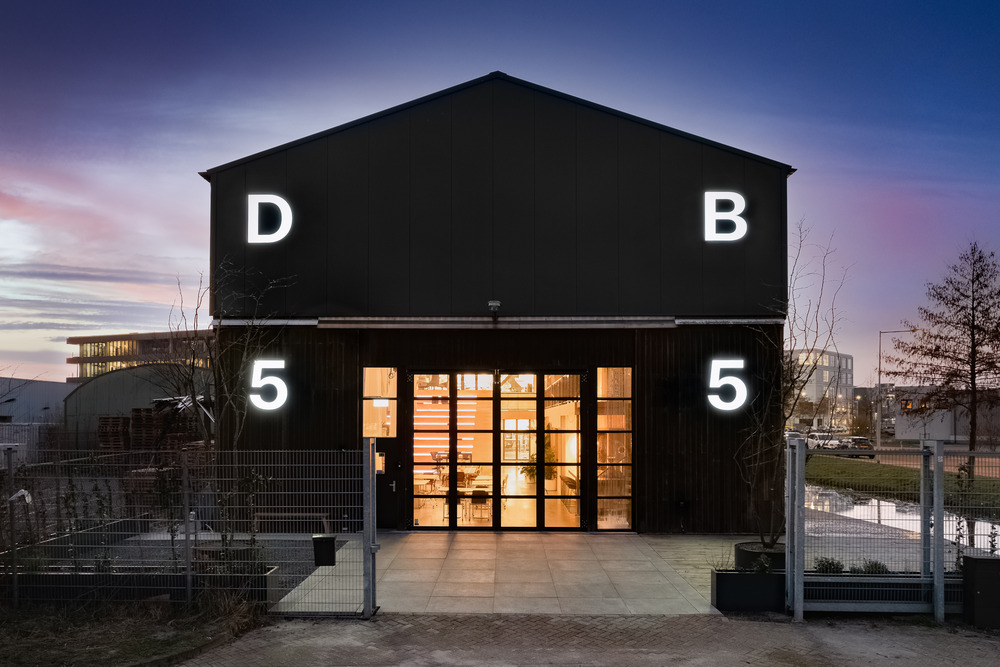 DB55 Amsterdam: Architectural Brilliance & Sustainable Design ...